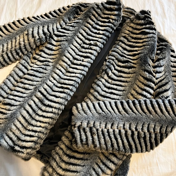 French Connection | Jackets & Coats | Nwot French Connection Faux Fur ...